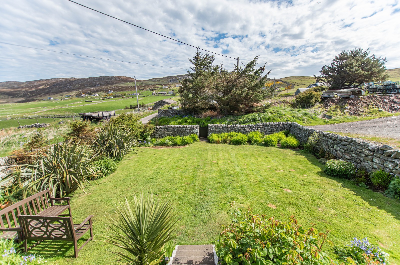 Kirtomy Mains, Bettyhill, Thurso, Highland. KW14 7TB - Yvonne ...